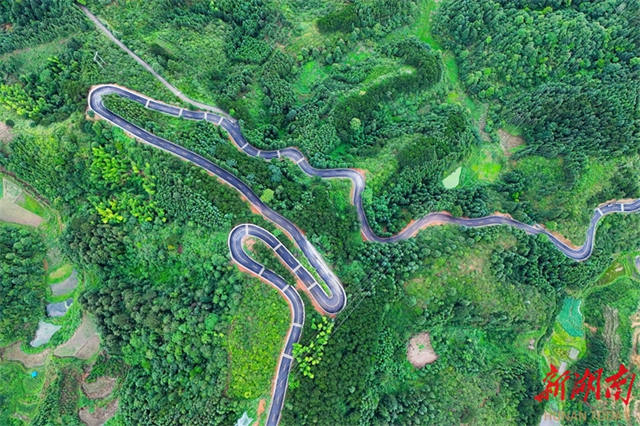 Beautiful Country Road Construction Helps Boost Local Economy - top ...